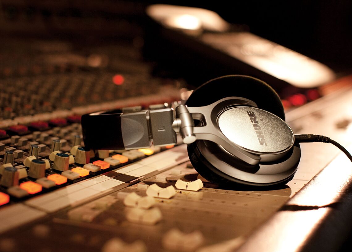 Top 10 Best Headphone Brands in the World | Improb